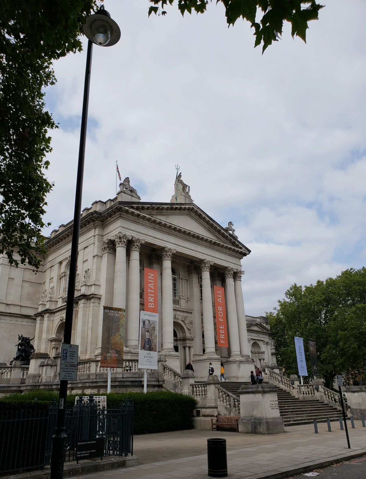 The History of Tate: From Sugar Cubes to Art – TheLosAngeleno